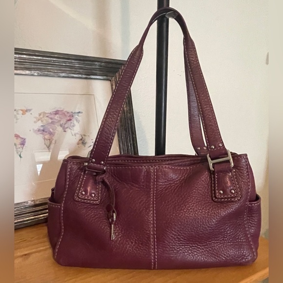 Fossil | Bags | Fossil Pebbled Leather Purse Baguette Tote Plum ...